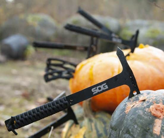 SOG Throwing Tomahawk Review - Blade Protection